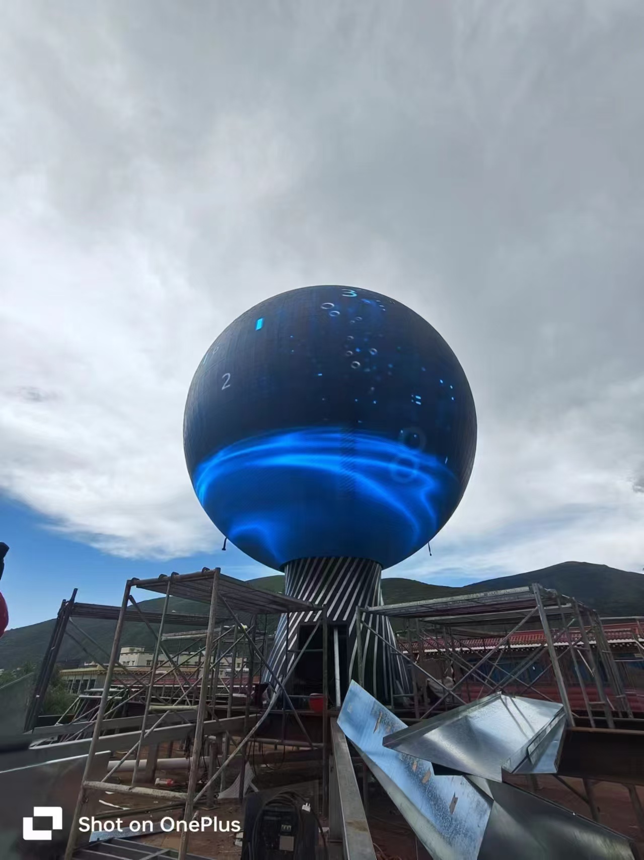 LED Outdoor Spherical Screens-Visual Revolution in Urban Landscaping ...