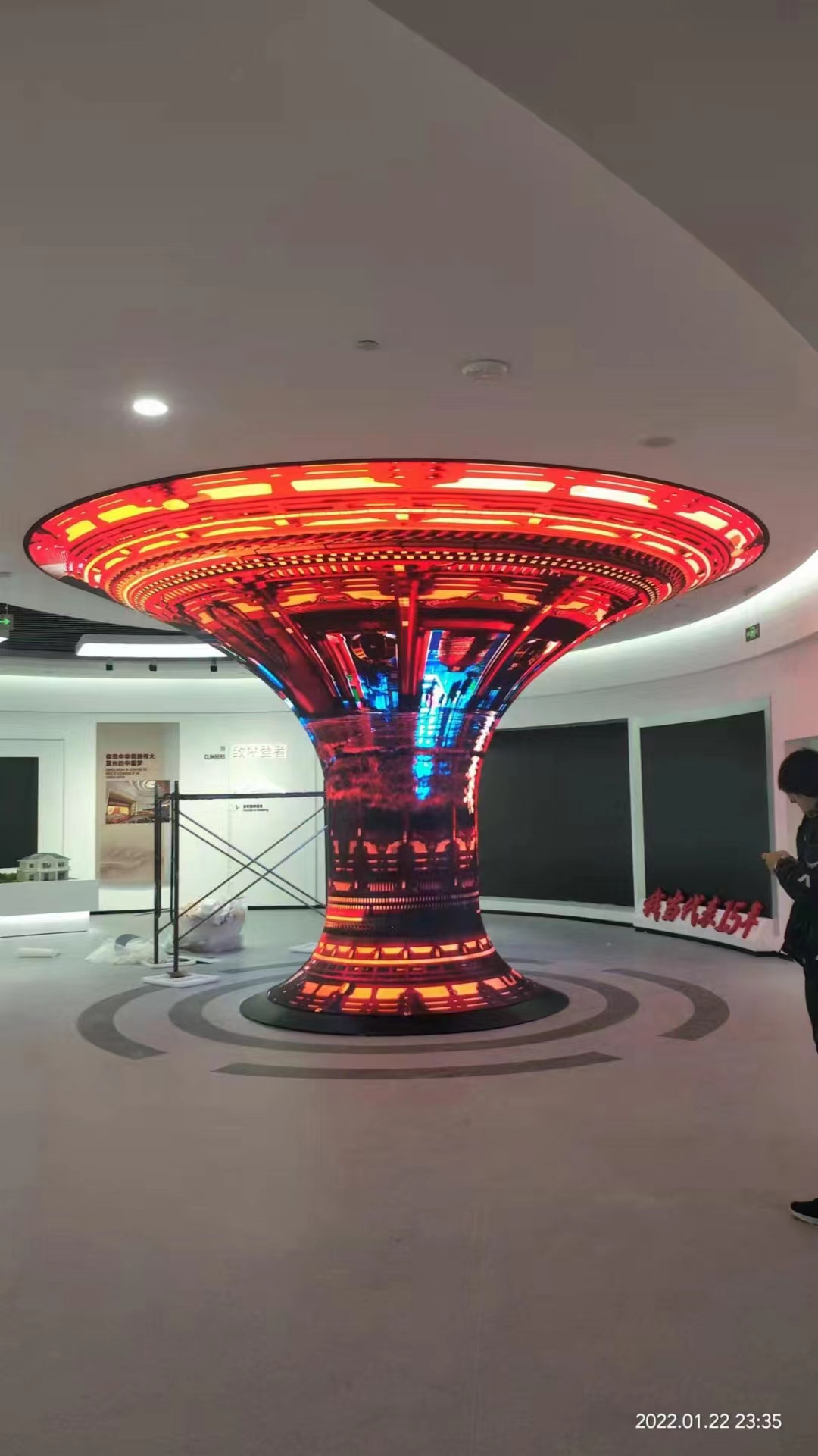 Regarding the future market trend of LED special-shaped screens, how ...