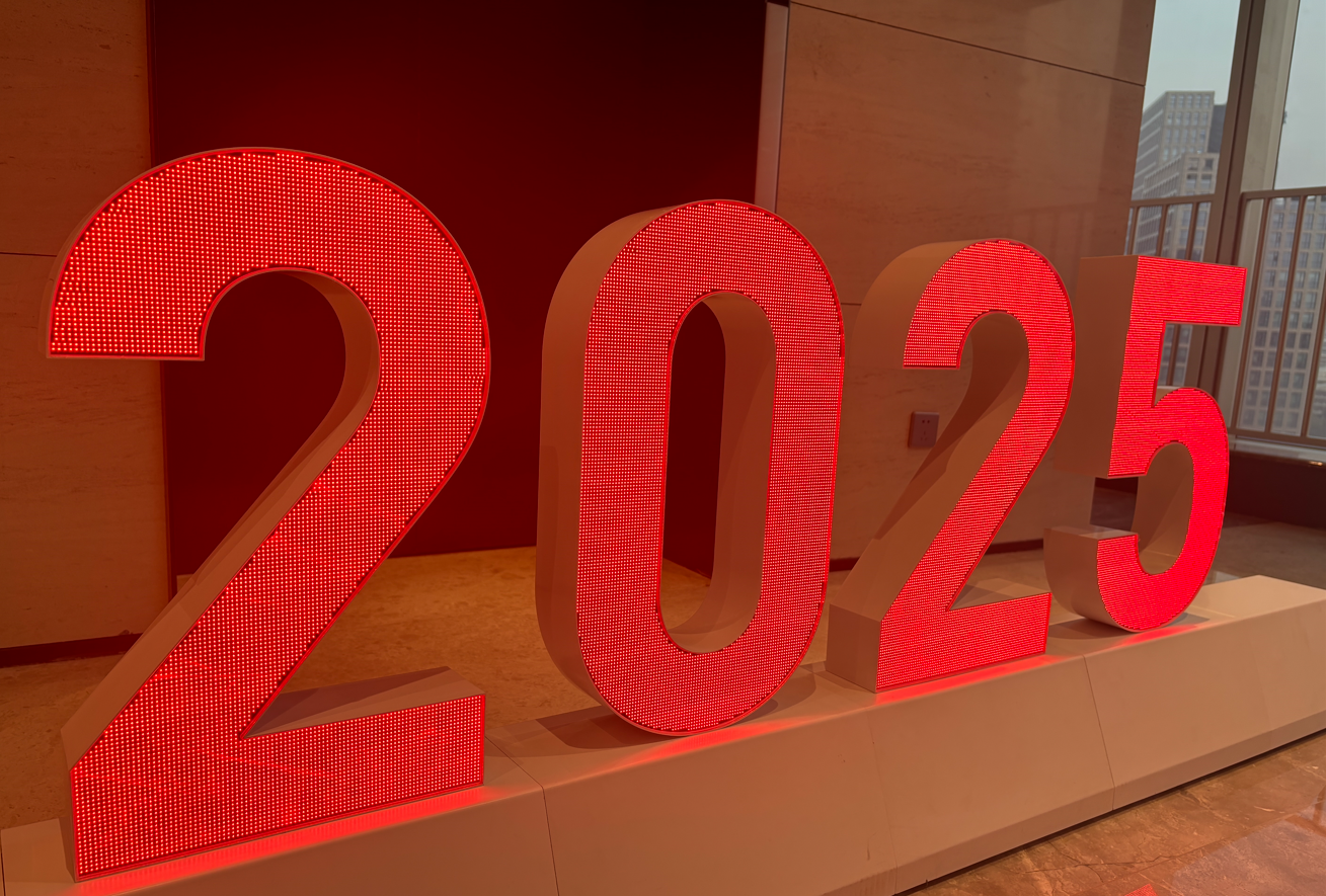 Outdoor LED Alphanumeric Displays-Illuminating the Future of ...