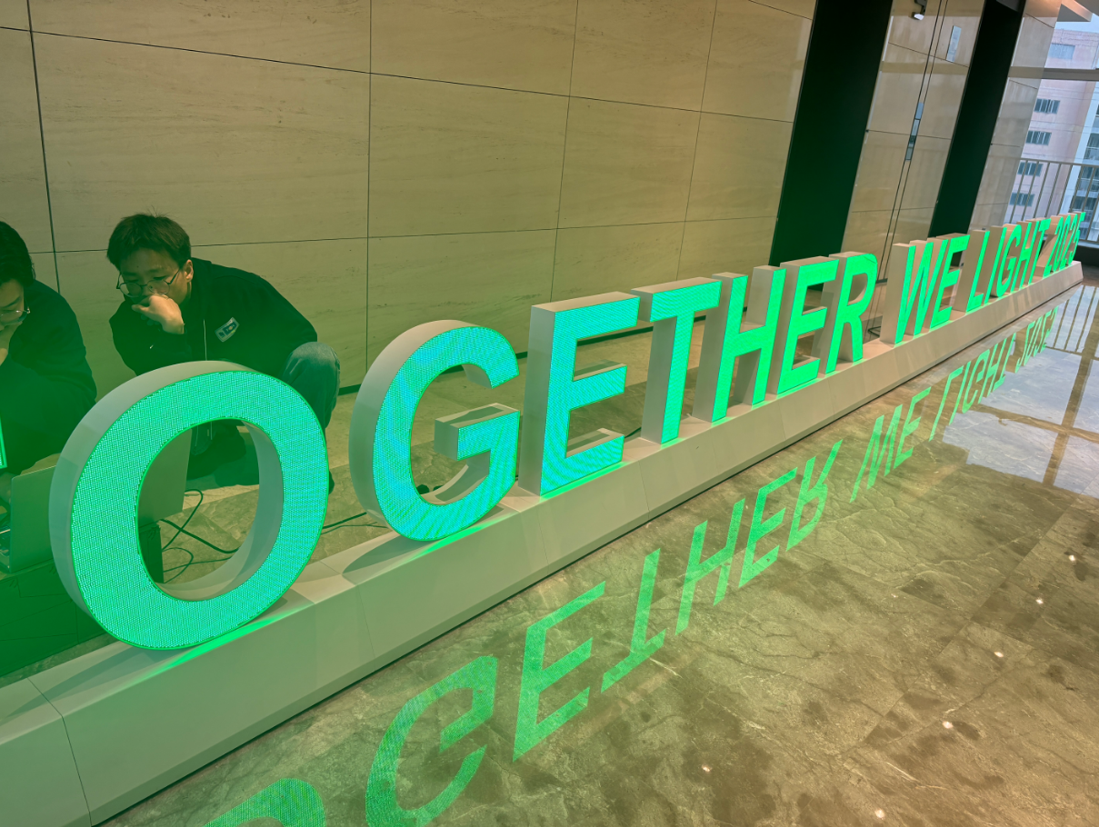 Outdoor LED Alphanumeric Displays-Illuminating the Future of ...