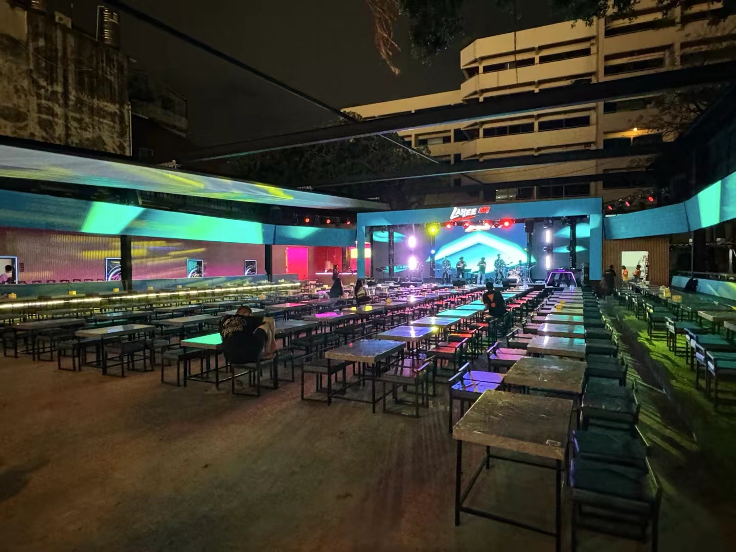 Comprehensive guide solution for conference room and stage LED displays ...